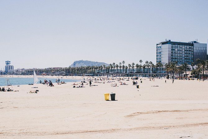 Barcelona & The Sea. Regular Tour - Exploring Iconic and Hidden Architectural Gems