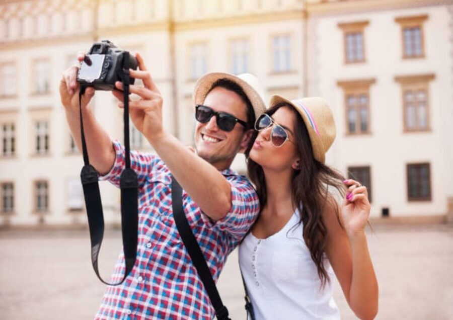 Barcelona Tour: Walking 2 hours - The Small Group Advantage