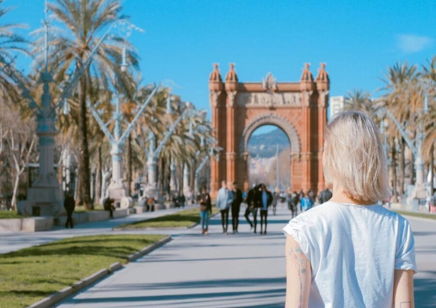 Barcelona: Walking Tour 4 Hours - Montjuïc Viewpoints: A First Look at Barcelona’s Layout
