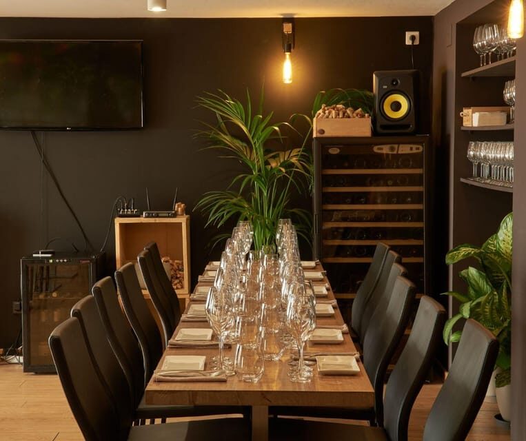 Barcelona: Wine Tasting and Tapas 5-Course Pairing Dinner - An In-Depth Look at the Experience