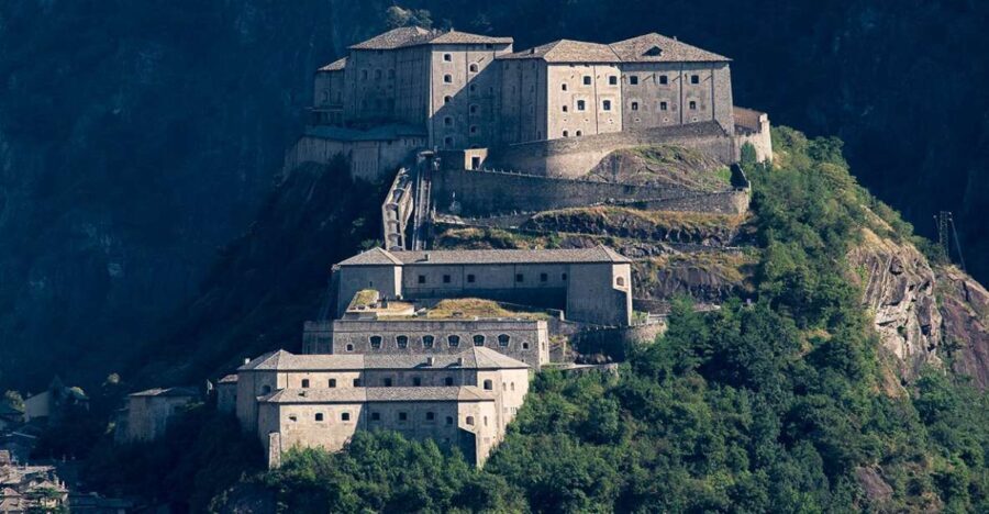 Bard: Fortress Exhibitions and Museums Entrance - Who Should Consider This Experience?