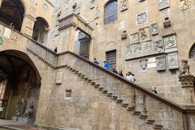 Bargello private tour with a 5-star tour guide - Introduction