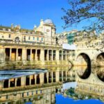 Bath: 2 Hour Private City Walking Tour - The Role of the Guide: Knowledge and Charm