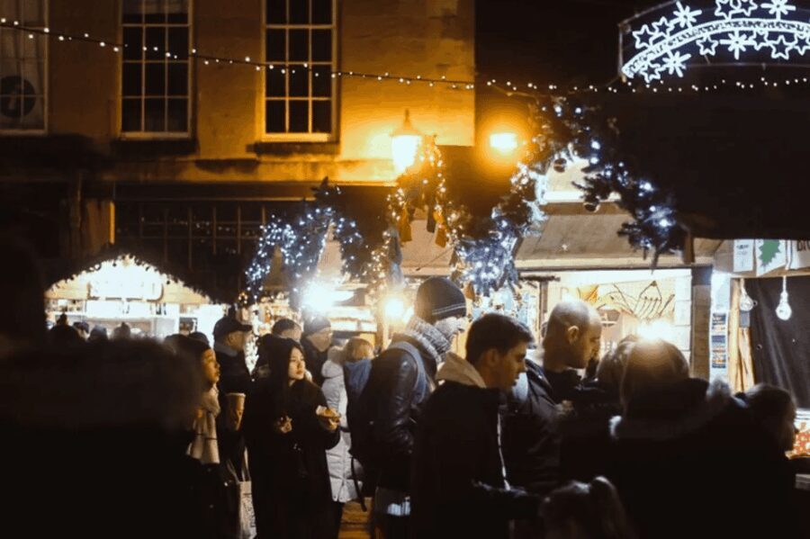 Bath: Christmas Market and City Highlights Walking Tour - In-Depth Breakdown of the Itinerary