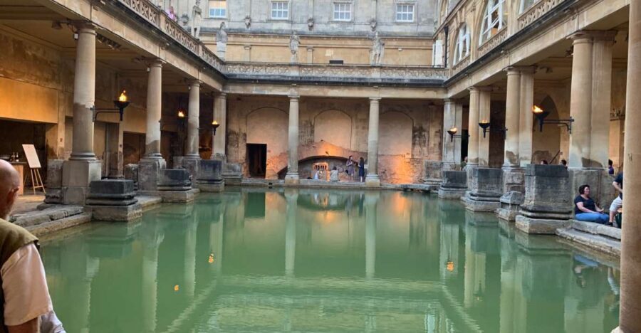 Bath: Guided City Walking Tour with Entry To The Roman Baths - What Makes This Tour Stand Out?