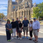Bayeux: 9.30 DAILY 2-HOUR WALKING GROUP CITY TOUR IN ENGLISH - Real Voices: Authentic Experiences