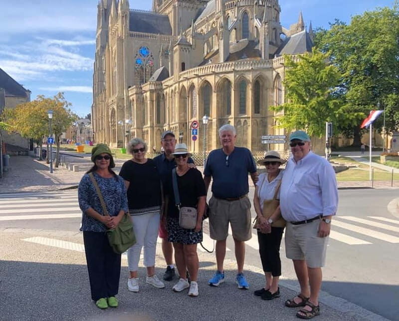 Bayeux: 9.30 DAILY 2-HOUR WALKING GROUP CITY TOUR IN ENGLISH - Real Voices: Authentic Experiences