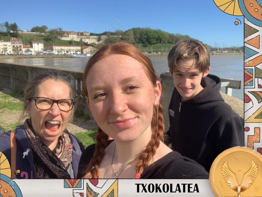 Bayonne: Outdoor Escape Game Discover Bayonne - Txokolatea - The Itinerary in Detail