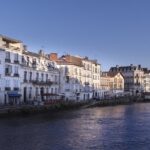 Bayonne Private Walking Tour With A Professional Guide - Analyzing the Price and Experience Value