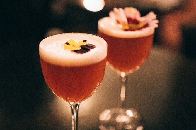 Belfast by the Glass: alternative history of Belfast, sip by sip. - The Structure of the Tour