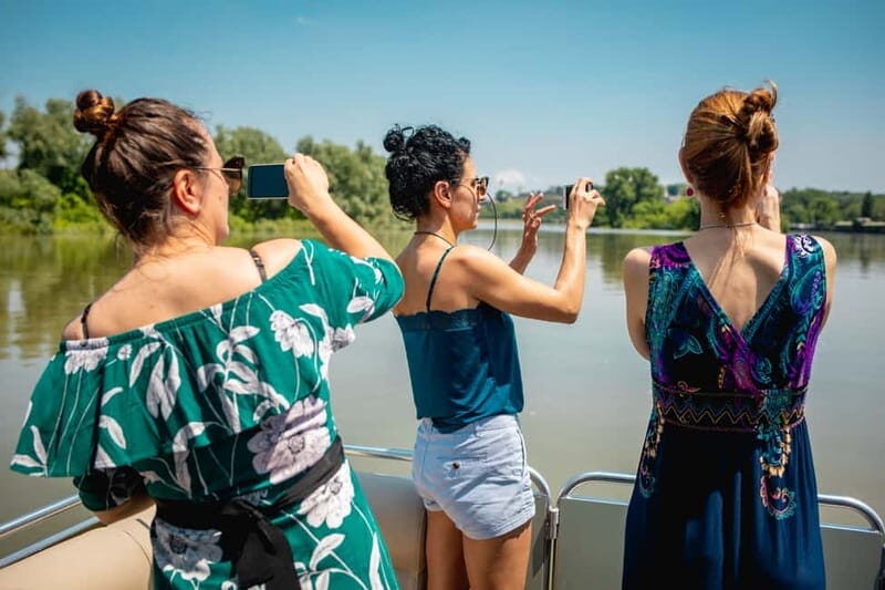 Belgrade: Sunset Sightseeing Cruise with Drinks - Discovering Belgrade from the Water