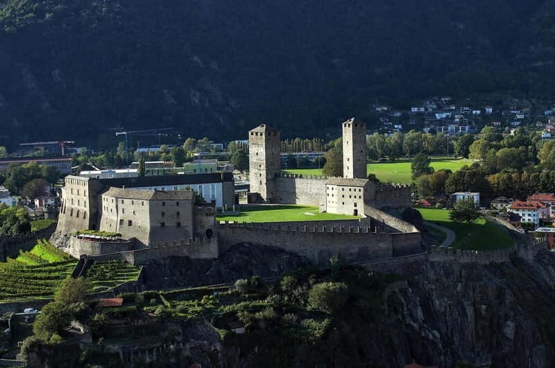 Bellinzona: Private Guided City Tour - Delving into the History and Highlights of Bellinzona