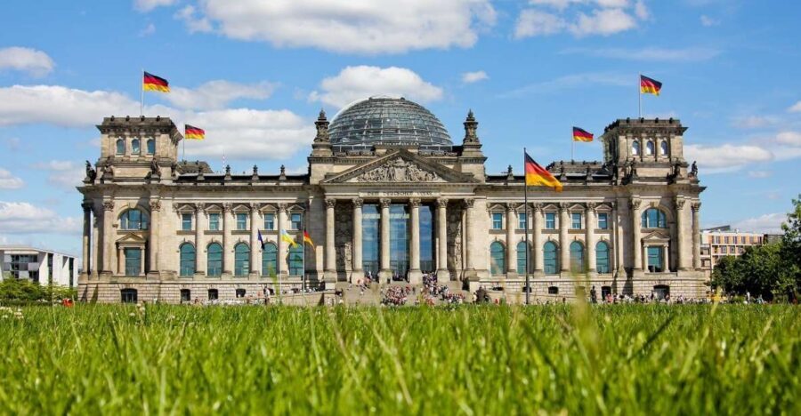 Berlin and Hamburg: Shore Excursion Tour Package - Transportation and Guides: Comfort and Authenticity