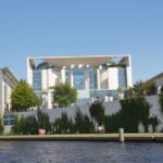 Berlin: Dinner Cruise on the Spree with Prosecco - Who Is This Cruise Best For?