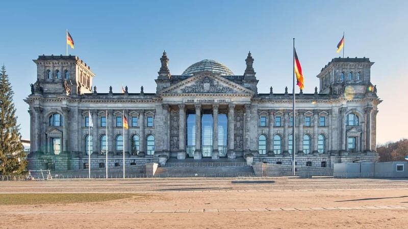 Berlin-government district and visit to the Reichstag dome - What the Reviews Say
