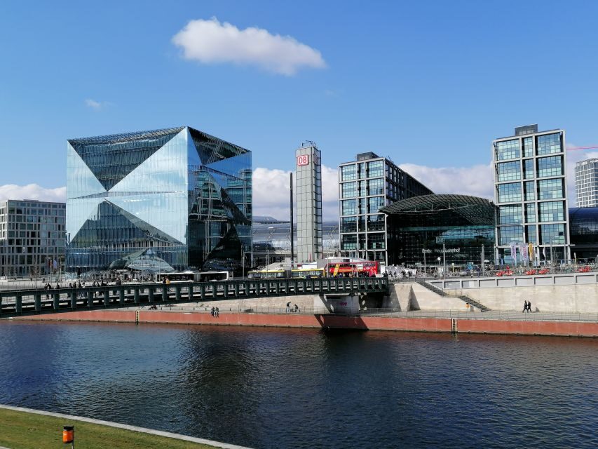 Berlin: Government District around the Reichstag Guided Tour - What Are the Key Highlights?