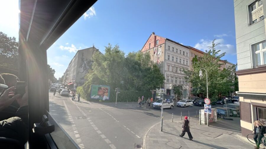 Berlin: Live-Guided Evening Sightseeing Tour by Open-top Bus - Key Points