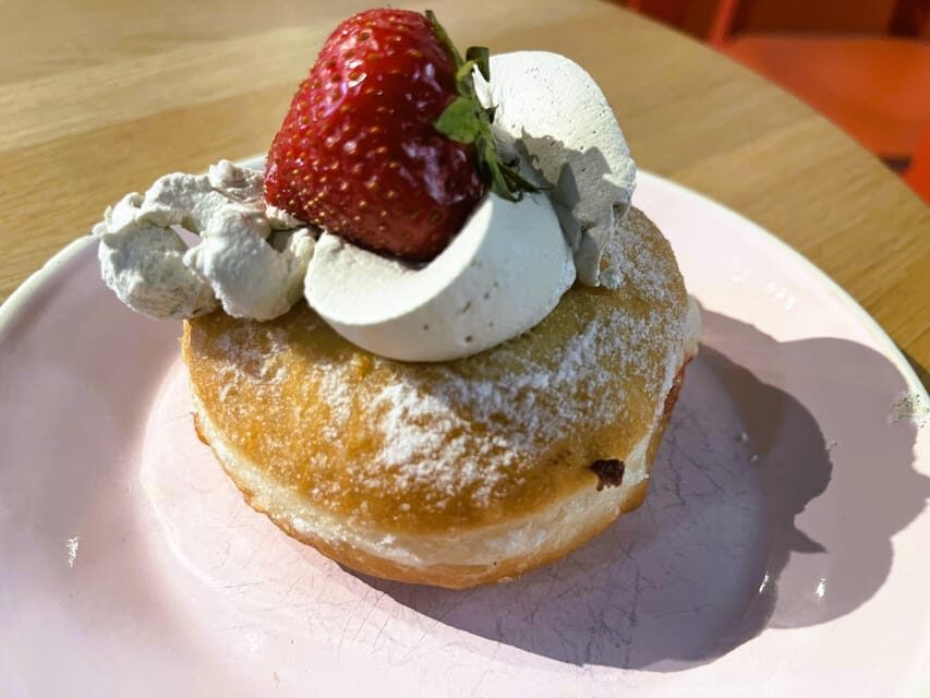 Berlin: Local Food Tour in Secrets Hidden Gems - Unpacking the Experience: A Food Lover’s Dream in Berlin