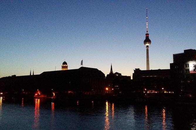 Berlin Mitte Walking Tour - Key Points