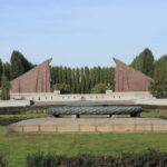 Berlin: Private Half Day Sightseeing Ride with a Local - Who Would Love This Tour?