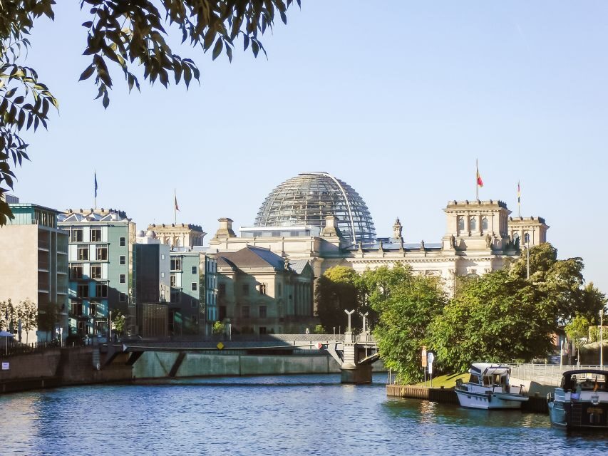 Berlin: Reichstag, Plenary Chamber, Cupola & Government Tour - Inside the Reichstag: A Blend of History, Architecture, and Politics
