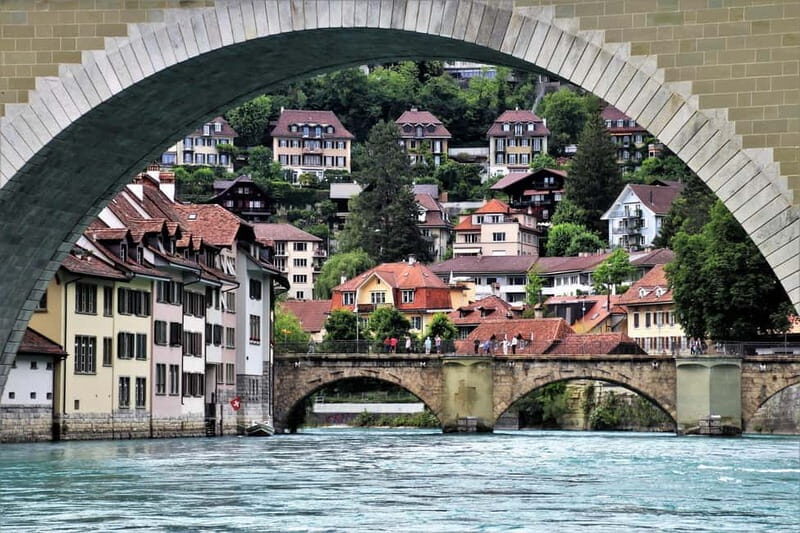 Bern: 2 Hour Private Guided City Tour - The Practical Side