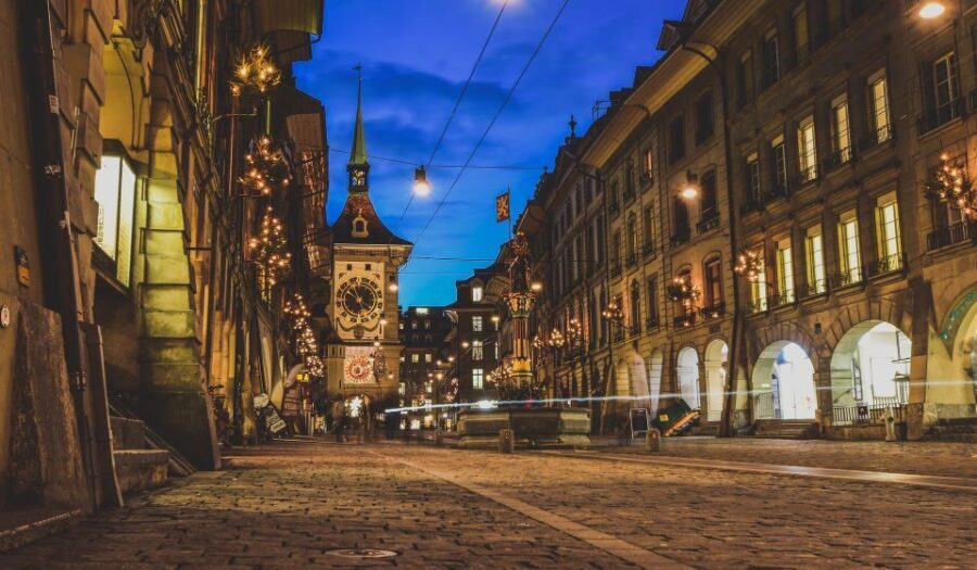 Bern Old Town - Private Historic Walking Tour - Kornhaus and the Medieval Heart