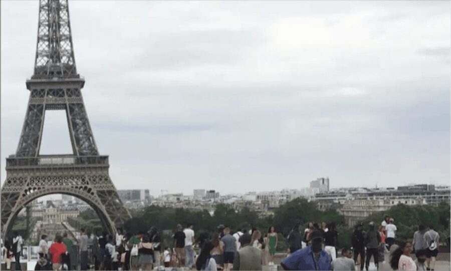 Best Bits of Paris: 40 Favourites Walking Tour 5 hours - What Makes This Tour Stand Out