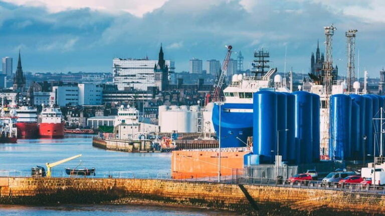 Best of Aberdeen: Private Walking Tour with a Local - What to Expect from Your Aberdeen Walk