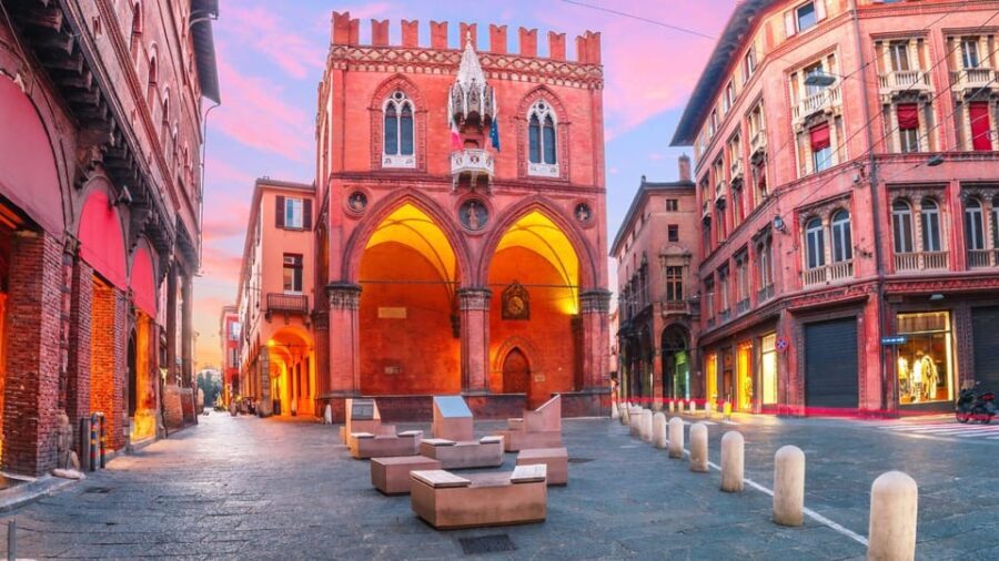 Best of Bologna: Private Walking Tour with a Local - Who Is This Tour Best For?