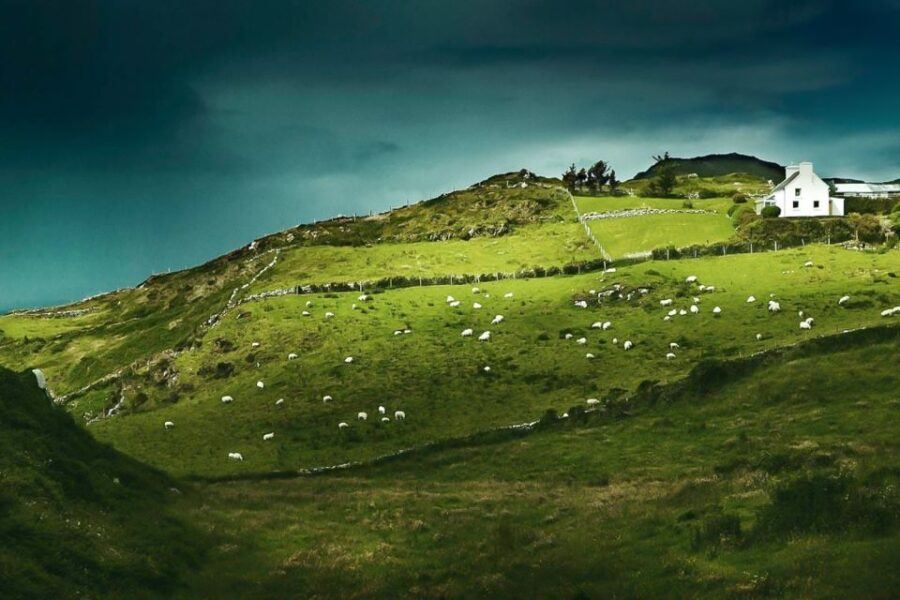 Best of Ireland 6-Day Backpackers Economy Tour - What Does It All Cost — And Is It Worth It?