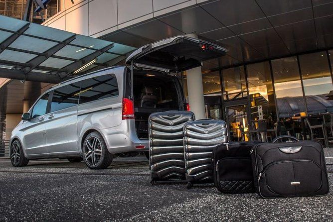 Best Private Airports Transfers - Luxury Minivan Service - Why Choose a Private Airport Transfer in Paris?