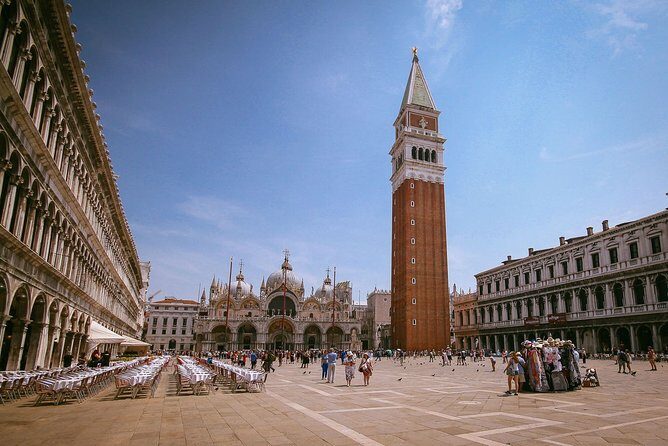 Best walking tour of Venice: main sights & secret spots known only by the locals - The Experience: What You Can Expect