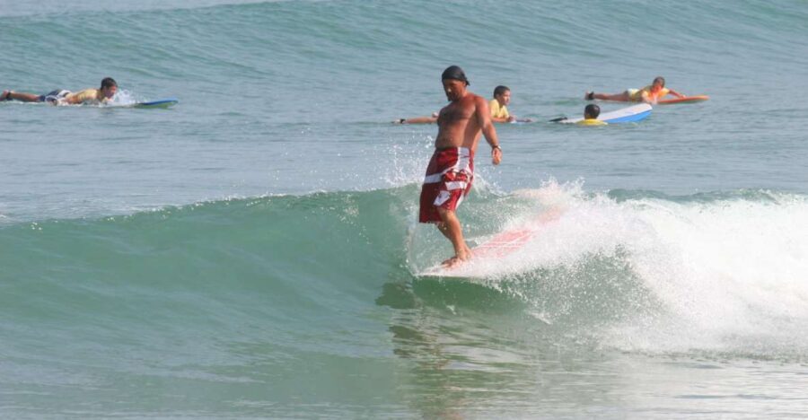 Biarritz : Cours de surf sur la côte Basque. - Authentic Learning in a Scenic Setting