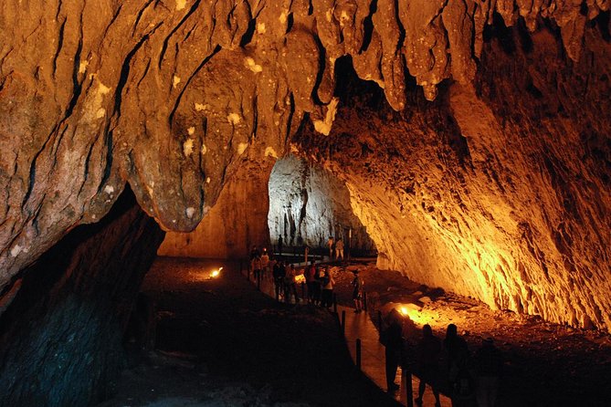 Bijambare Cave Tour - Key Points