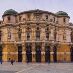 Bilbao: Classic & Modern Guided Walking Tour with Pintxos - Who This Tour Is Best For