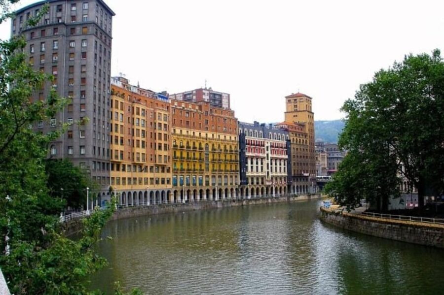 Bilbao : Private Custom Walking Tour with a Local Guide - Final Thoughts