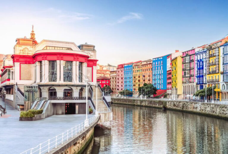 Bilbaos Timeless Trail: Art & History Walk - The Experience and Value