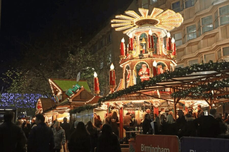 Birmingham: Christmas Market and Festive Lights Walking Tour - The Itinerary in Detail