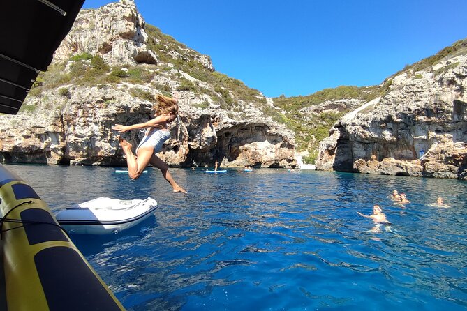 Blue cave & Hvar, 5 islands speed boat tour with unique boats from Split - Key Points
