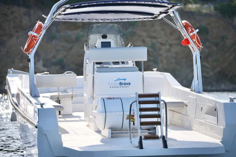 Boat Excursions in the Costa Brava- Costa Brava Center - A Closer Look at the Experience