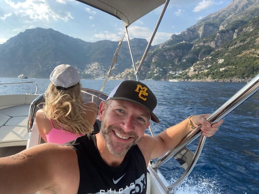 Boat rental: discover beaches, caves and hidden coves - What to Expect from Your Boat Rental Adventure