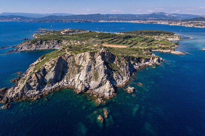 Boat to paradisiac island & electric bike tour from Sanary port - Introduction