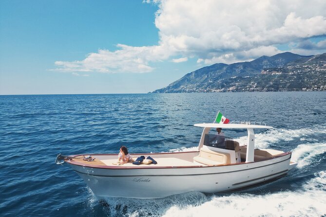 Boat Tour at Sunset on the Amalfi Coast - Key Points