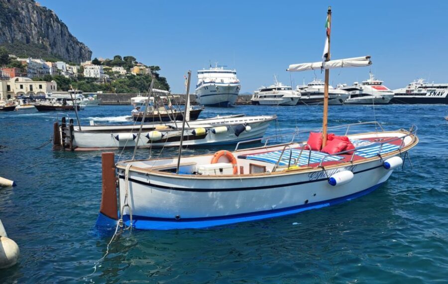 Boat tour of Capri to discover Capri 4 hours - What We Liked Most