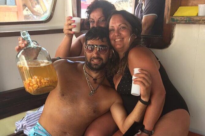 Boat tour of the island of Ischia with lunch and bath - What You Can Expect During the Tour