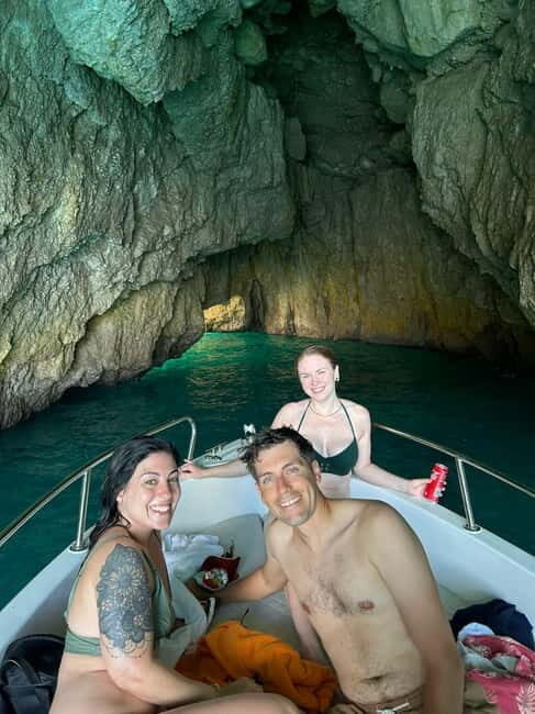 Boat Tour Positano - Capri - Approaching Capri: The Island’s Iconic Cliffs