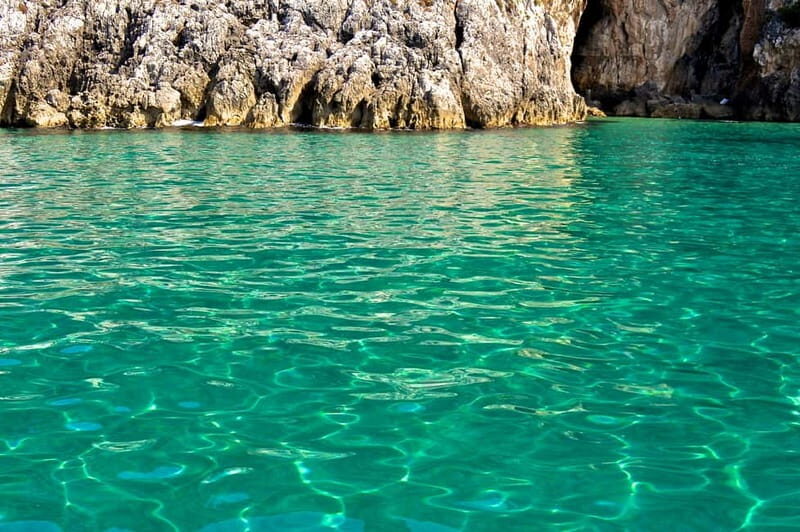 Boat trip and swim at the Blue Grotto in Sperlonga - The Grotta di Tiberio: A Glimpse into Roman Summer Luxury