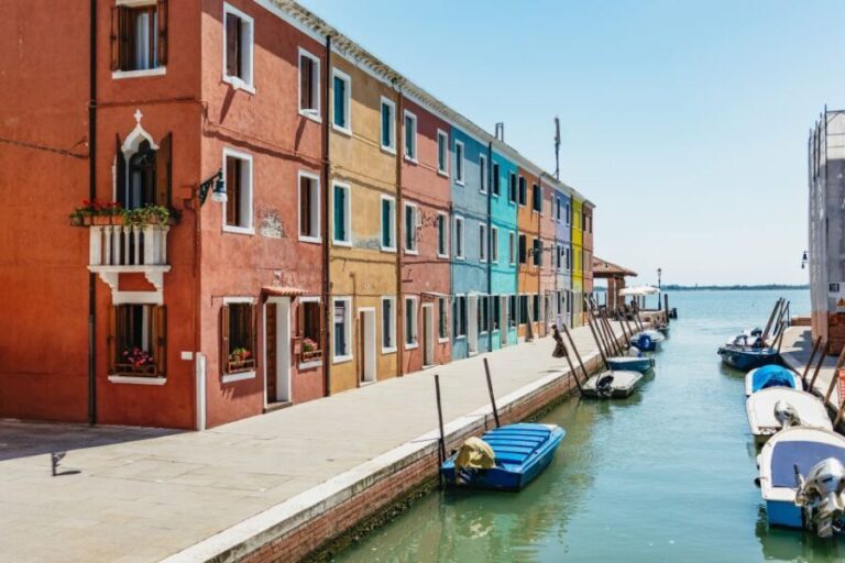 Boat Trip: Glimpse of Murano, Torcello & Burano Islands - The Experience: Pros and Cons