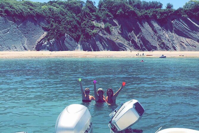 Boat trip in Biarritz - Why This Tour Works for Different Travelers